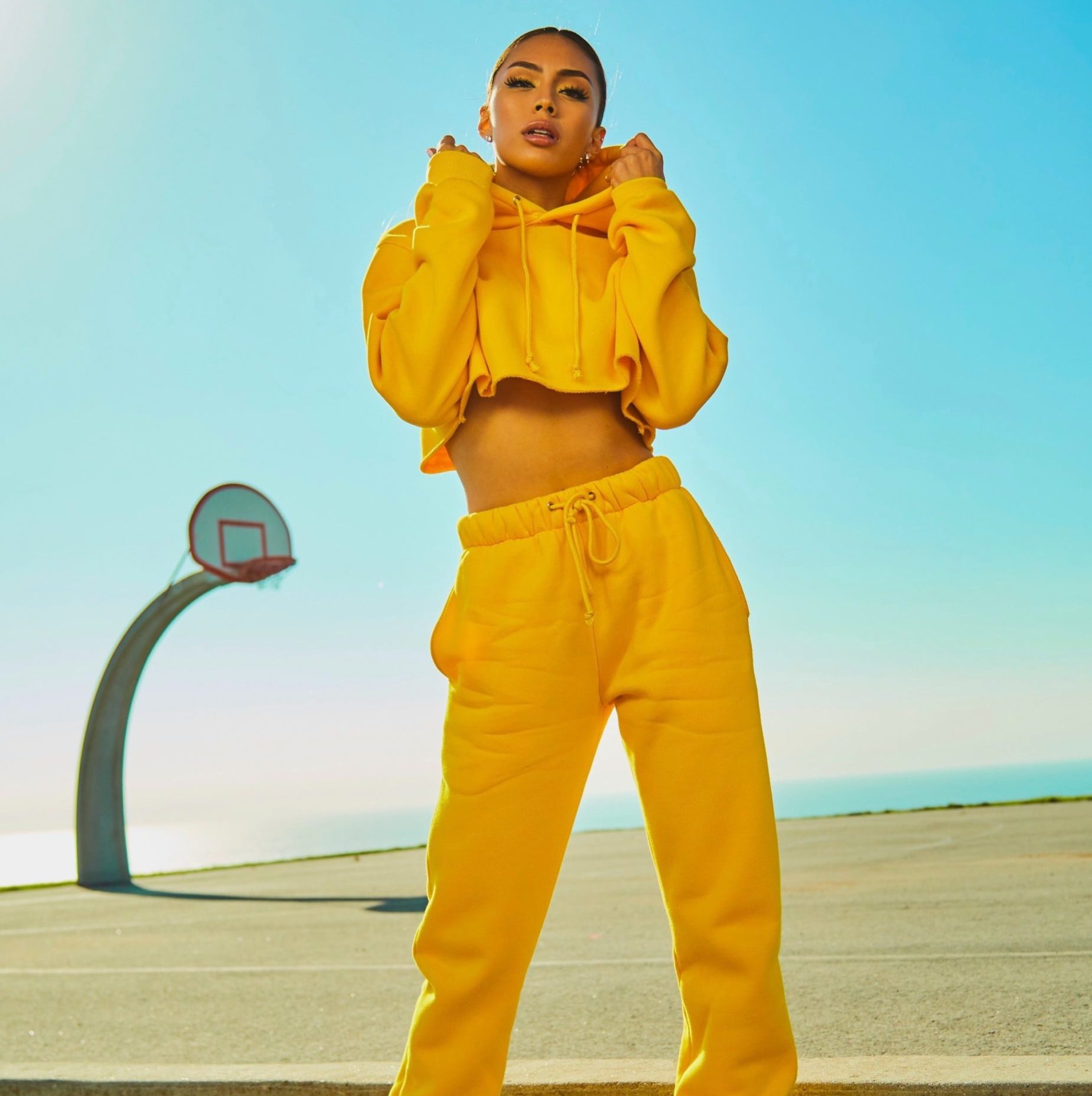 5 Random Fashion Trends That are Popping Up on Instagram - toppoptoday.com